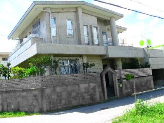 Off-Base Housing, near Kadena & Foster: Awase/Okinawa City – Okinawa Hai